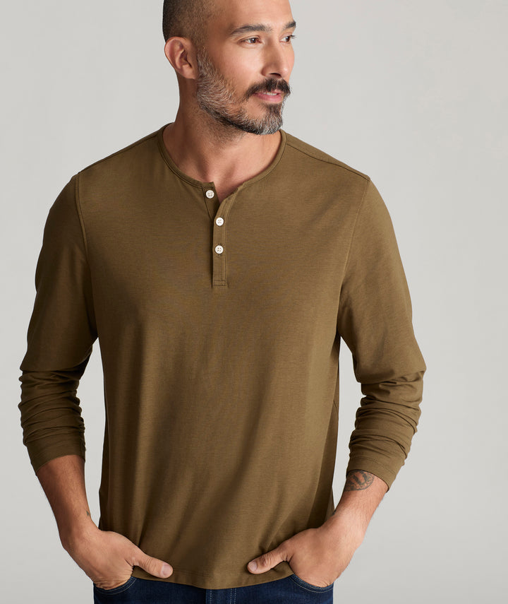 Henleys & Tee Shirts for Men | UNTUCKit