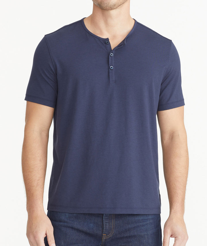 Henleys & Tee Shirts for Men | UNTUCKit